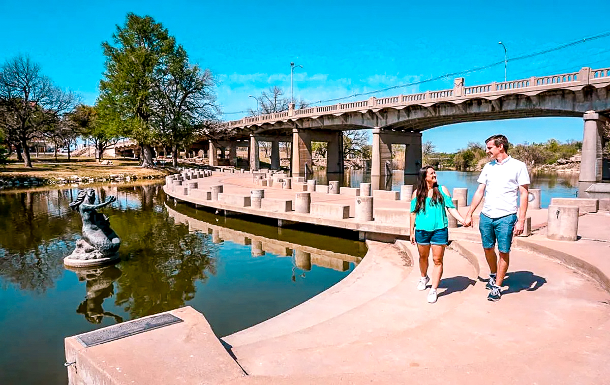 Romantic Retreat In Downtown San Angelo - Discover San Angelo